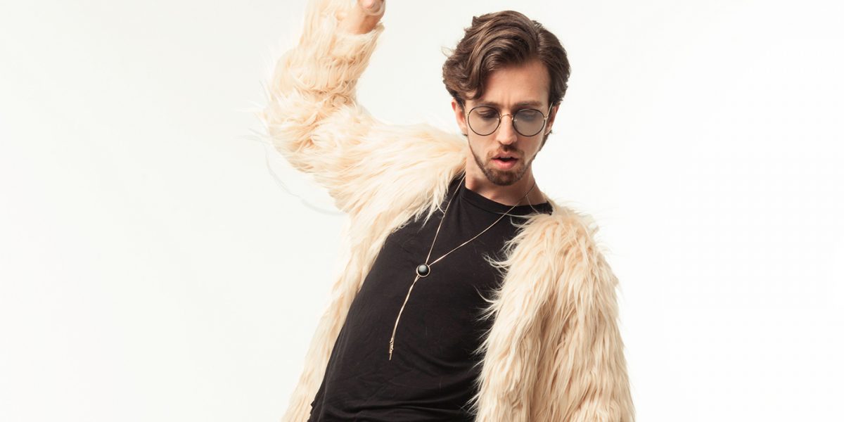 ESTEMAN presenta "Para Siempre", nuevo himno al amor infinito - MEW ...