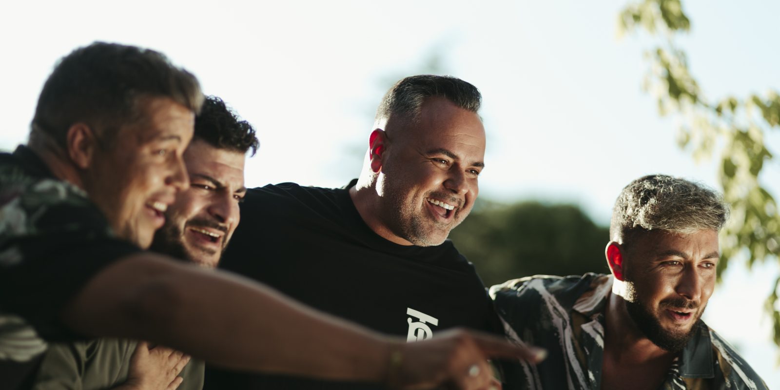 DECAI celebra su 15º aniversario en la música - MEW Magazine