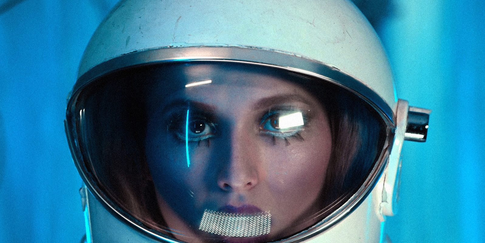 Sofia Coll presenta su nuevo tema ' The way you make me feel'