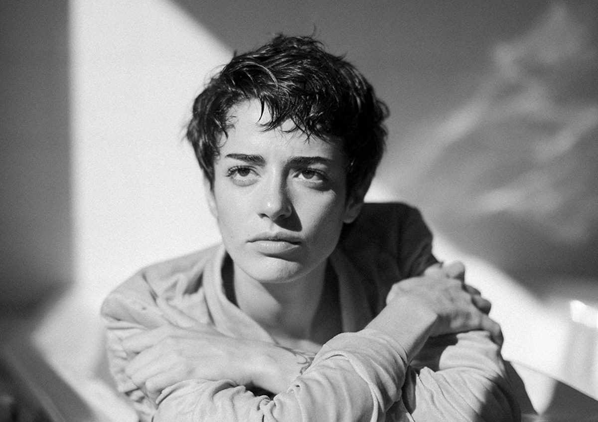 Zoe estrena nuevo proyecto profesional con 'Mi primer día triste'