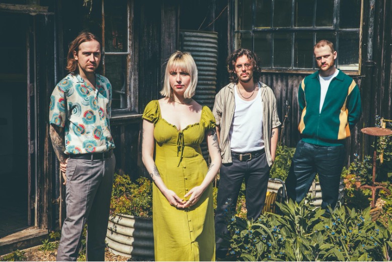 Bleach Lab han vuelto con tema veraniego e introspectivo