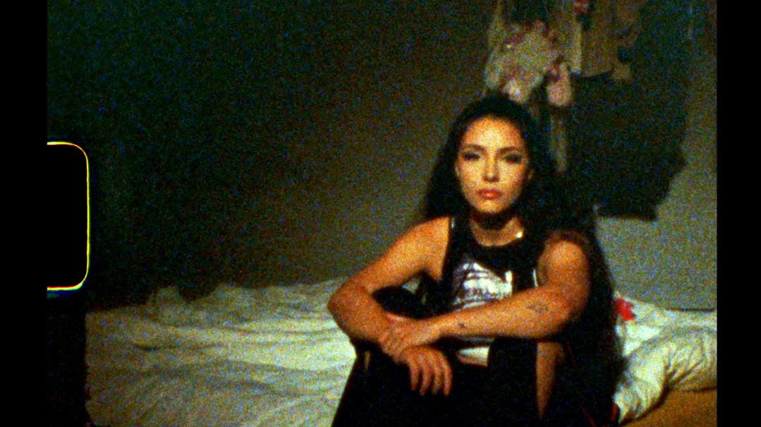 FARGA abre su alma y corazón en 'Subes y bajas' - MEW Magazine