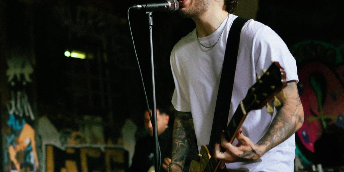 Reseña De Comerás Flores De Lucia Solla Sobral Mew Magazine